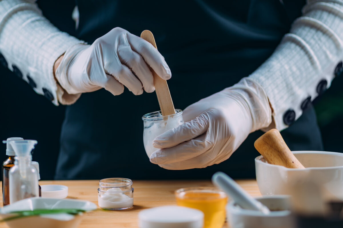 Understanding the Role of Raw Materials in Makeup Manufacturing ...